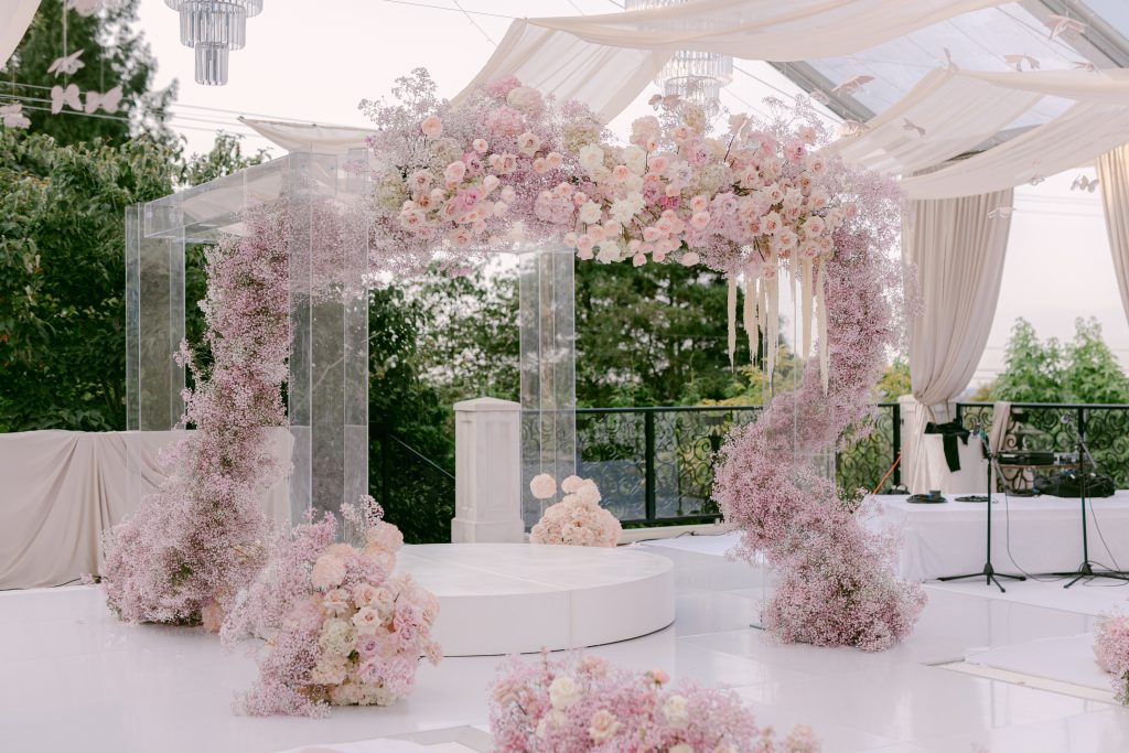 Exquisite Mandap Decoration Services | Le Marais Decor